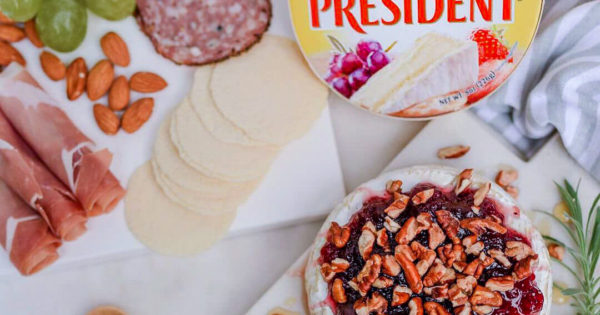 Baked Président® Brie with Cranberry Sauce & Pecans - Président®